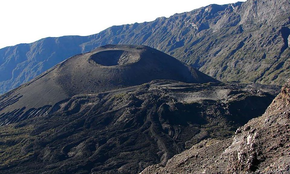 1 day—Mount Meru day hike tour